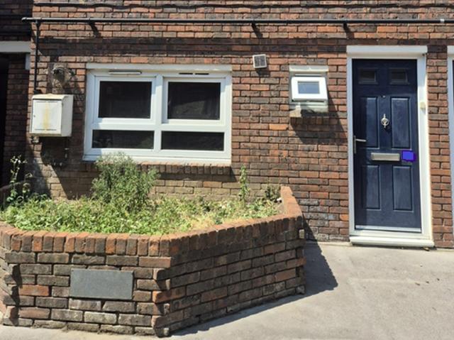 Albany Close, London N15, 4 bed maisonette to rent, £2,150 pcm | PrimeLocation