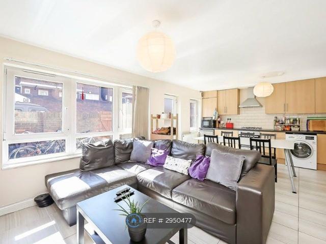 Albany Close, London N15, 5 bed flat to rent, £3,750 pcm | PrimeLocation