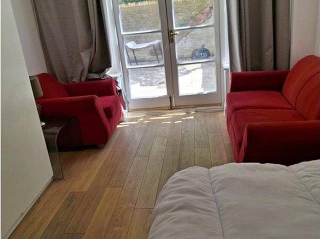 Albany Gardens, Colchester CO2, Room to rent, £600 pcm | PrimeLocation