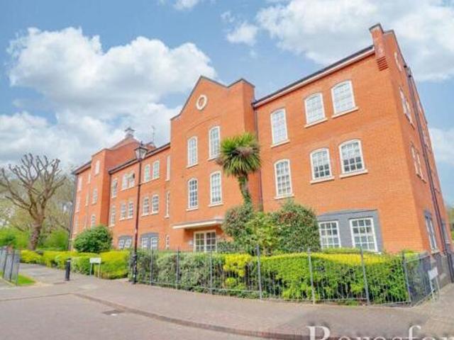 Albany Gardens, Colchester, 2 Bedroom Apartment