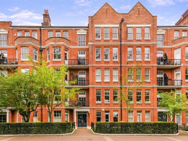 Albany Mansions, Albert Bridge Road, London SW11, 1 bed flat to rent, £2,500 pcm | PrimeLocation
