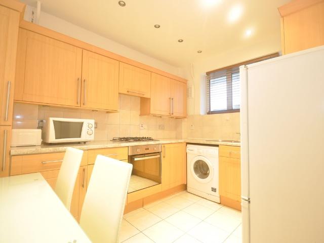 Albany Street, Euston NW1, 3 bed flat to rent, £3,900 pcm | PrimeLocation