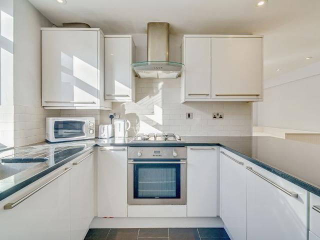 Albany Street, London NW1, Room to rent, £3,000 pcm | PrimeLocation