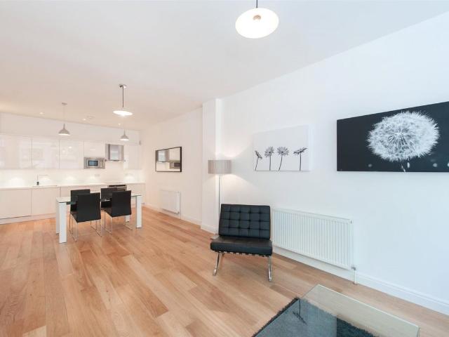 Albany Street, Regent's Park, London NW1, 2 bed flat to rent, £3,792 pcm | PrimeLocation