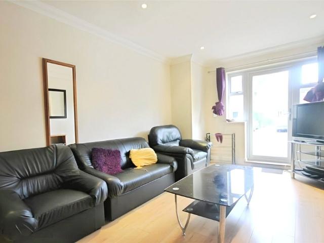 Albany Place, Egham, Surrey, TW20 9GP