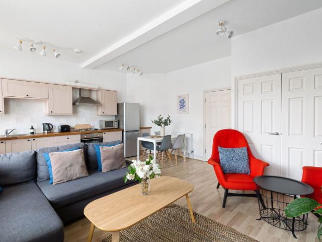 Albany Road, Cardiff CF24, 1 bed flat to rent, £1,050 pcm | PrimeLocation