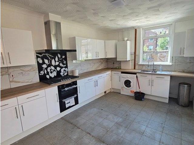 Albany Road, Doncaster DN4, 3 bed terraced house to rent, £1,050 pcm | PrimeLocation