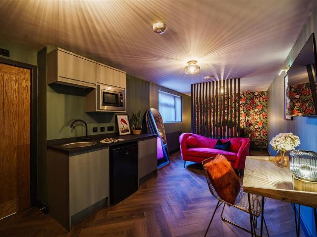 Albany Road, Earlsdon, Coventry CV5, Room to rent, £875 pcm | PrimeLocation