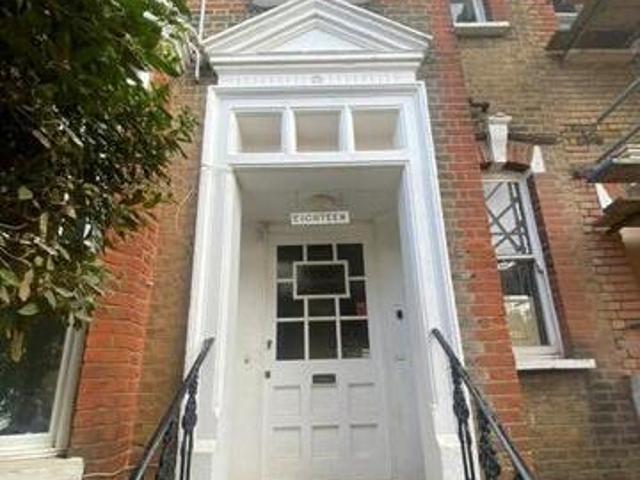 Albany Road, London, 2 Bedroom Flat