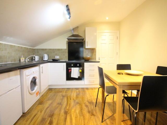 Albany Road, Roath CF24, 1 bed terraced house to rent, £795 pcm | PrimeLocation
