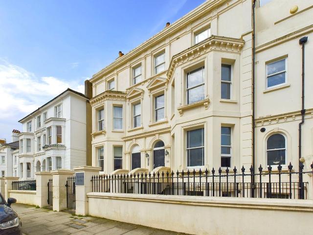 Albany Villas, Hove BN3, 1 bed flat to rent, £1,300 pcm | PrimeLocation