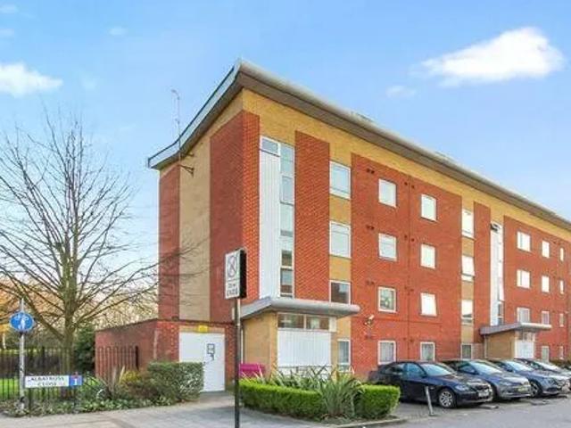 Albatross Close, London, E6 5NX, United Kingdom | 2 bed apartment for rent #138595472 | Rentberry