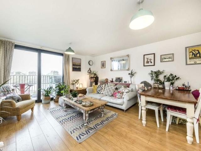 Albatross Way, SE16, London