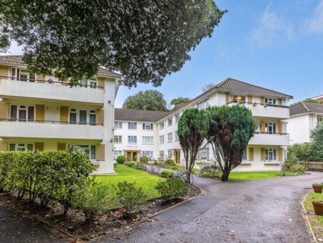 Albemarle Court, Bournemouth BH1, 3 bed flat to rent, £1,350 pcm | PrimeLocation
