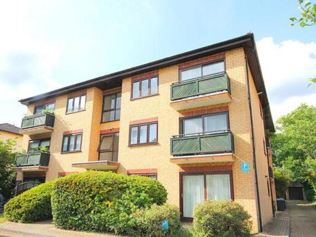 Albemarle Road, Beckenham, 2 Bedroom Flat