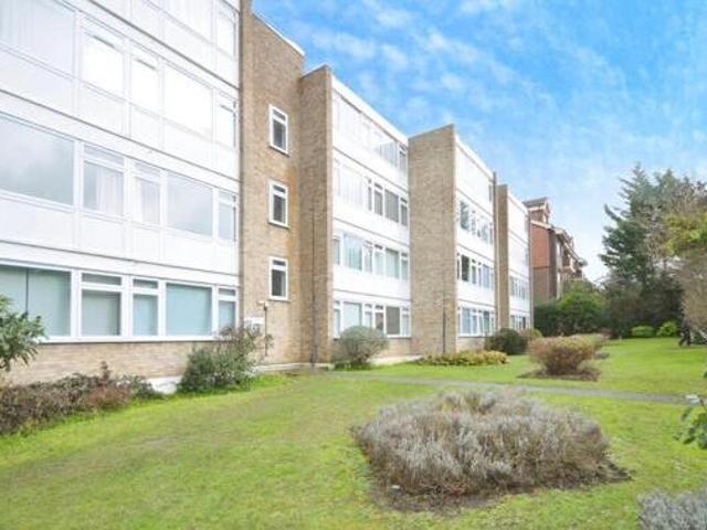 Albemarle Road, Beckenham, 2 Bedroom Flat