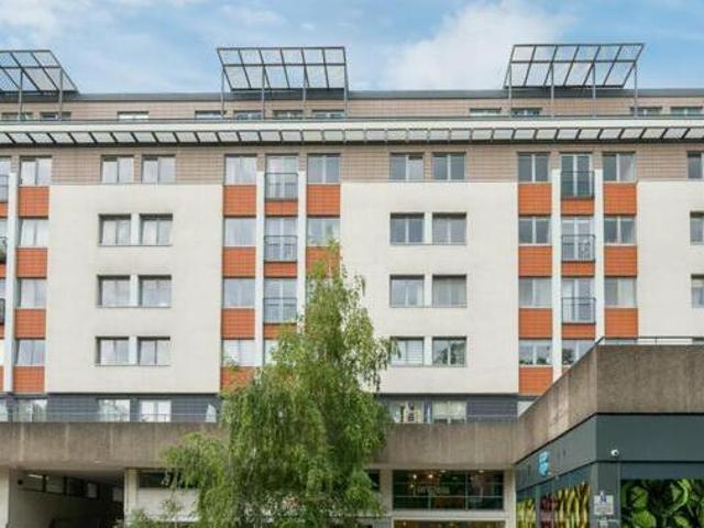 Albemarle Road, Beckenham, 2 Bedroom Flat