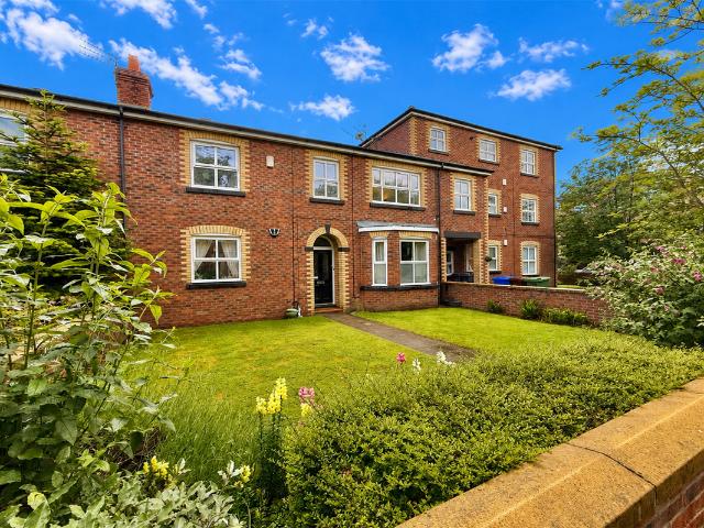 Albert Court, Old Oak Street, Didsbury M20, 2 bed flat to rent, £1,500 pcm | PrimeLocation