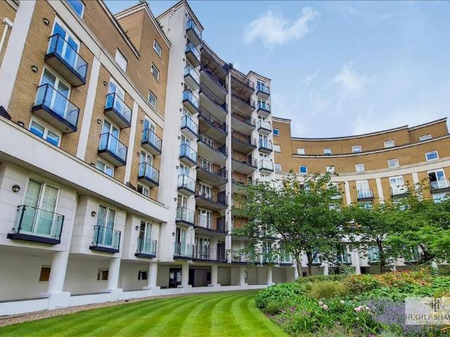 Albert Court, Palgrave Gardens. 2 bed apartment to rent £3,900 pcm £900 pw