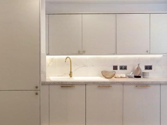 Albert Barnes House, London, SE1 3 bed flat to rent £3,800 pcm £877 pw