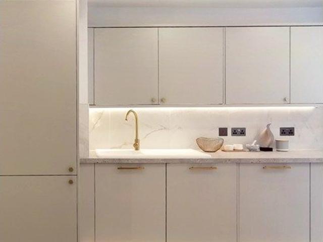 Albert Barnes House, London SE1, 3 bed flat to rent, £3,800 pcm | PrimeLocation