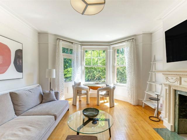 Albert Bridge Road, London SW11, 1 bed flat to rent, £2,500 pcm | PrimeLocation