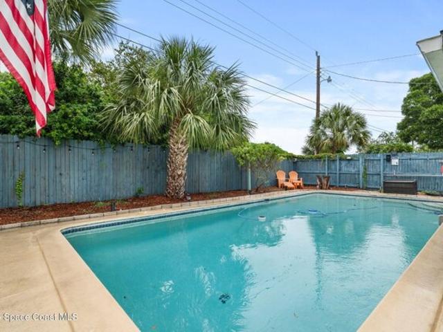 Albert Dr, Melbourne, Home For Sale
