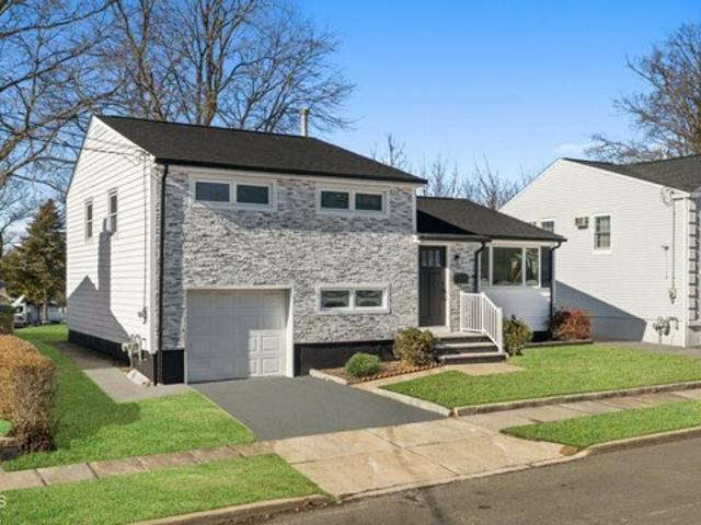 Albert Dr, Parlin, Home For Sale