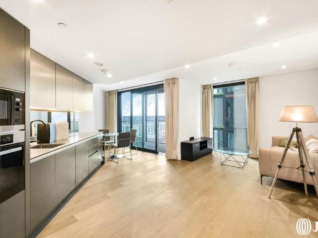 Albert Embankment London SE1 1 bed apartment to rent £3,198 pcm £738 pw