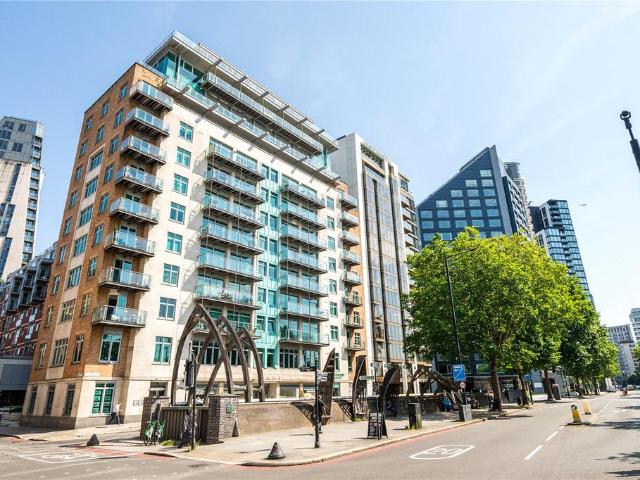 Albert Embankment, London SE1 2 bed apartment to rent £4,500 pcm £1,038 pw