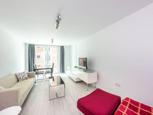 Albert Embankment SE1, Albert Embankment, London, 1 bed flat to rent, £2,300 pcm | PrimeLocation