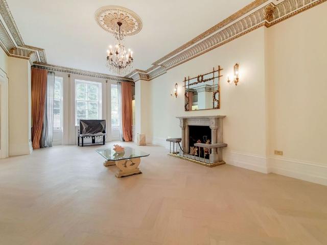 Albert Hall Mansions, Knightsbridge, London SW7, 3 bed flat to rent, £15,167 pcm | PrimeLocation