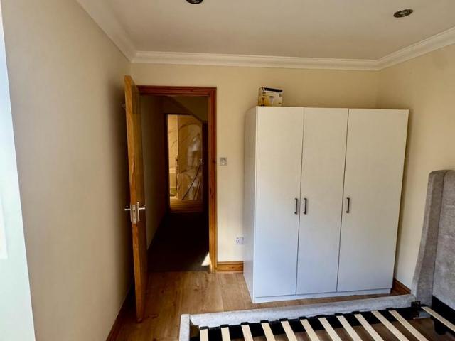 Albert Square E15 1 bed flat to rent £1,750 pcm £404 pw