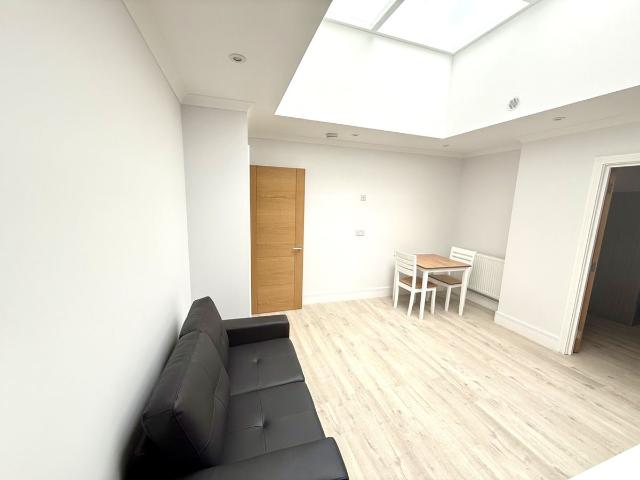 Albert Street, Nottingham NG1, 1 bed flat to rent, £1,105 pcm | PrimeLocation