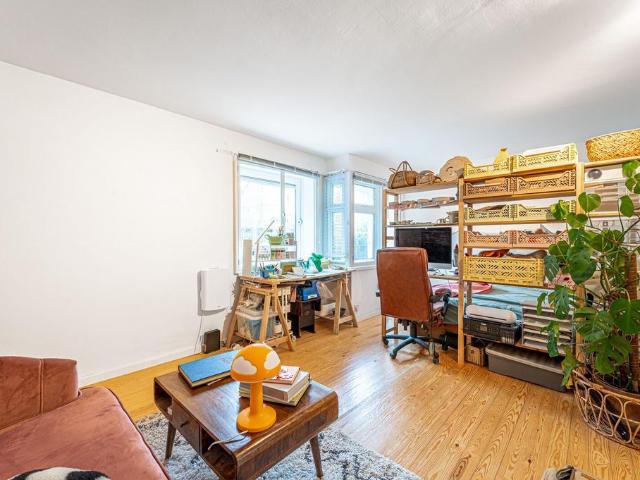 Albert Street, Camden, London, NW1 Studio to rent £2,384 pcm £550 pw