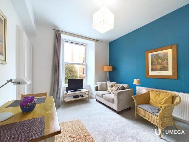 Albert Street, Leith, Edinburgh, EH7 1 bed apartment to rent £1,025 pcm £237 pw