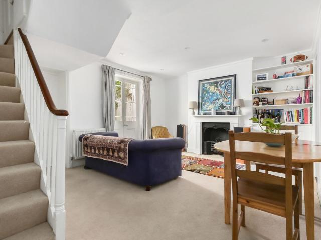 Albert Street, London NW1, 2 bed flat to rent, £2,600 pcm | PrimeLocation