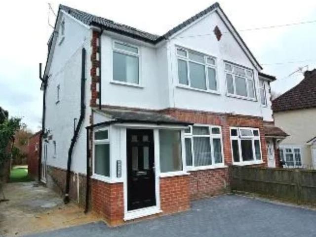 Albert Road, Englefield Green TW20, 6 bed shared accommodation to rent, £4,999 pcm | PrimeLocation