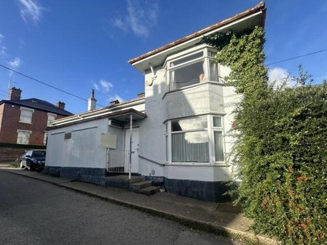 Albert Road, Framlingham, Detached House For