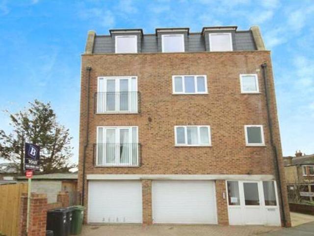Albert Road, London, 1 Bedroom Apartment