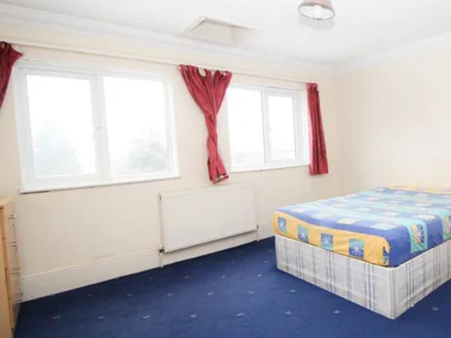 Albert Road, London, IG1 1HS, United Kingdom | 2 bed apartment for rent #154570690 | Rentberry
