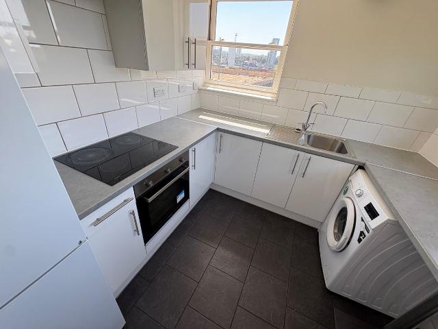 Albert Road, North Woolwich E16, 1 bed flat to rent, £2,000 pcm | PrimeLocation