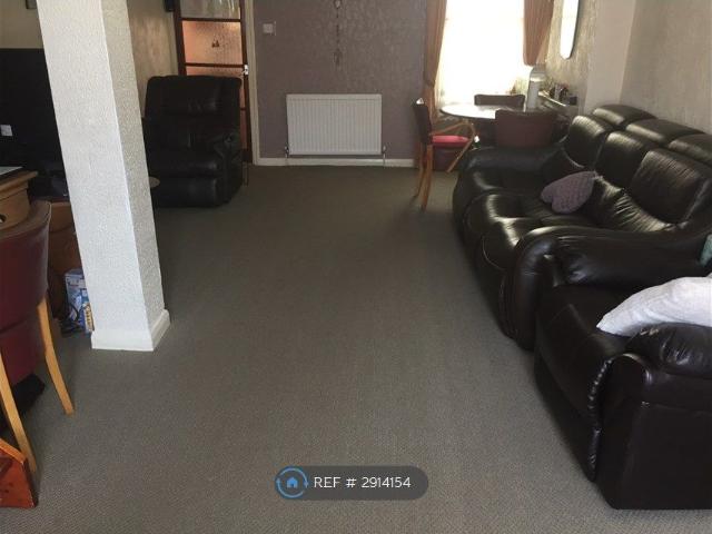 Albert Road, Portsmouth, Cosham PO6, 3 bed terraced house to rent, £1,500 pcm | PrimeLocation