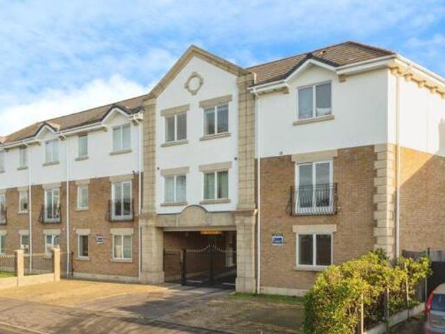 Albert Road, Romford, 2 Bedroom Flat