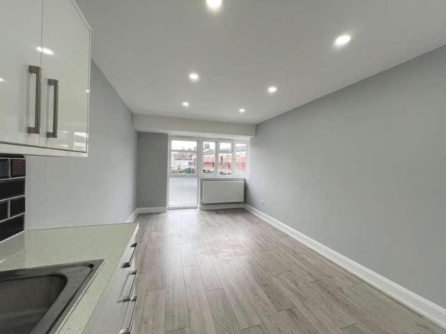 Albert Road, South Norwood, SE25