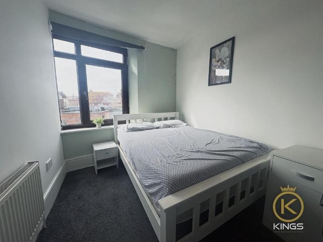 Albert Road, Southsea 6 bed flat to rent £3,000 pcm £692 pw
