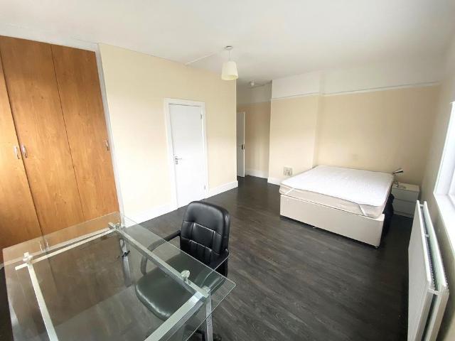 Albert Road, Southsea 6 bed maisonette to rent £2,650 pcm £612 pw