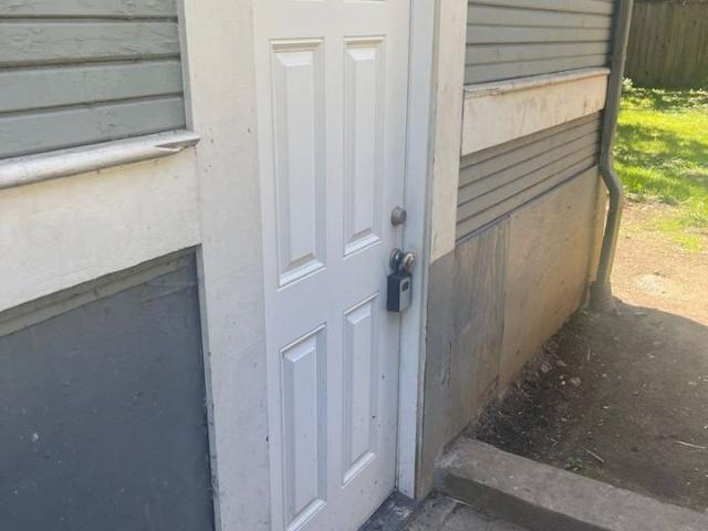 Alberta Arts Old PDX 1 Bedroom Apartment for Rent at 4909 Ne 10th Ave, Portland, OR 97211 King
