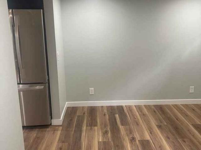 Alberta Arts Old PDX 1 Bedroom Apartment for Rent at 4909 Ne 10th Ave, Portland, OR 97211 King