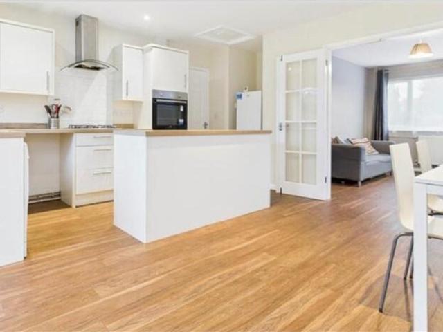 Alberta Close, Ipswich, IP5 3 bed bungalow to rent £1,550 pcm £358 pw